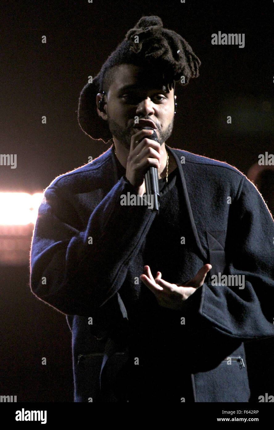 New York, New York, USA. 10th Nov, 2015. Singer THE WEEKND performs on ...
