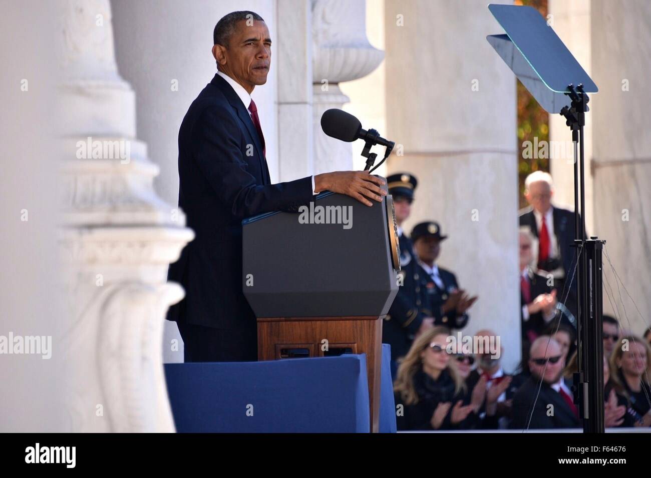 Arlington National Cemetery, USA. 11th November, 2015. U.S. President ...