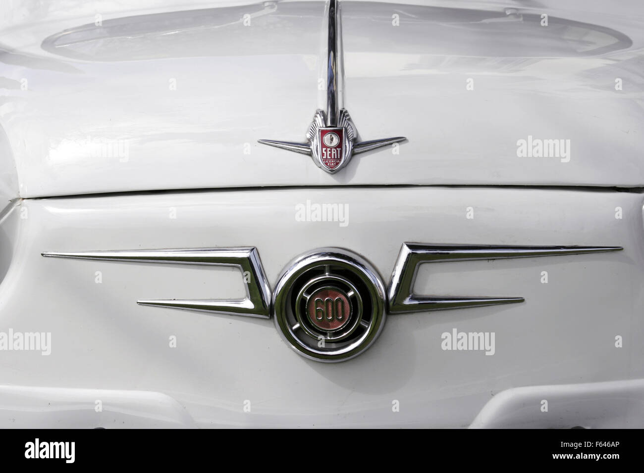 Car seat 600 logo hi-res stock photography and images - Alamy