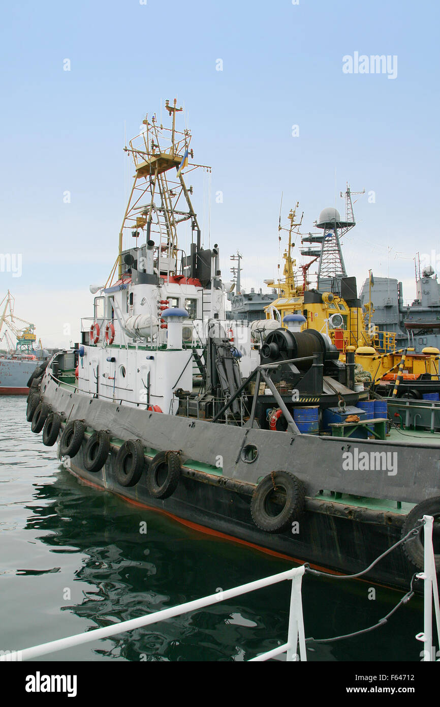 Tugboats in port. Ready to work Stock Photo - Alamy
