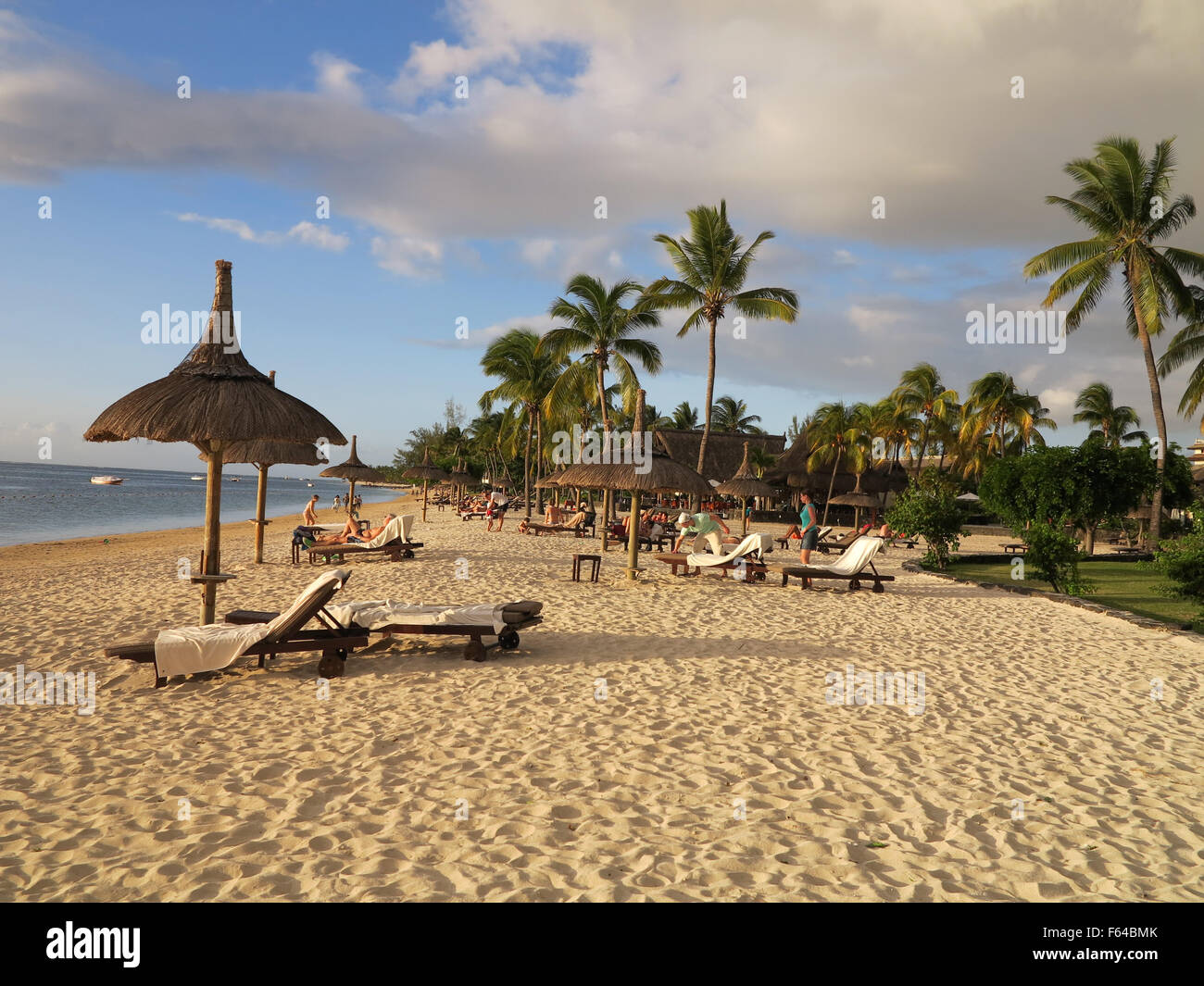 Arm chairs hi-res stock photography and images - Alamy