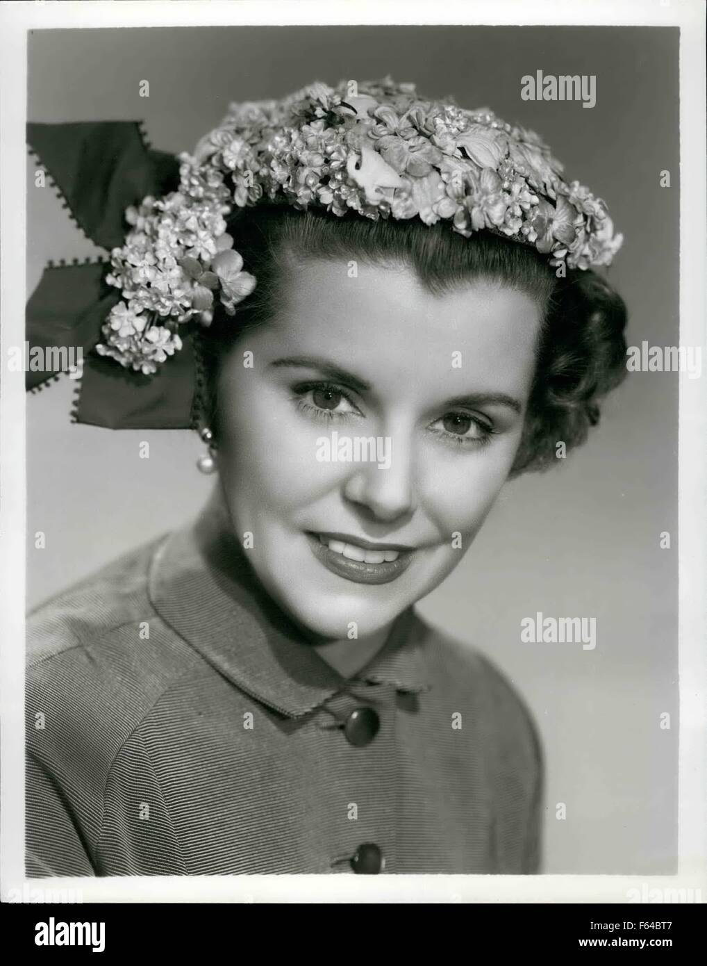 1957 - Petite actress Jean Gillespie of CBS Radio's Wendy Warren and ...