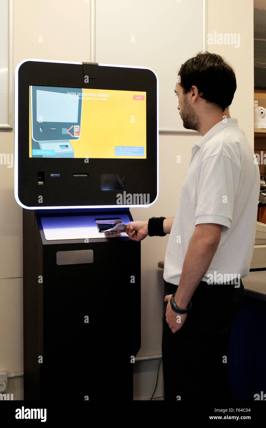 Man using a atm hi-res stock photography and images - Alamy