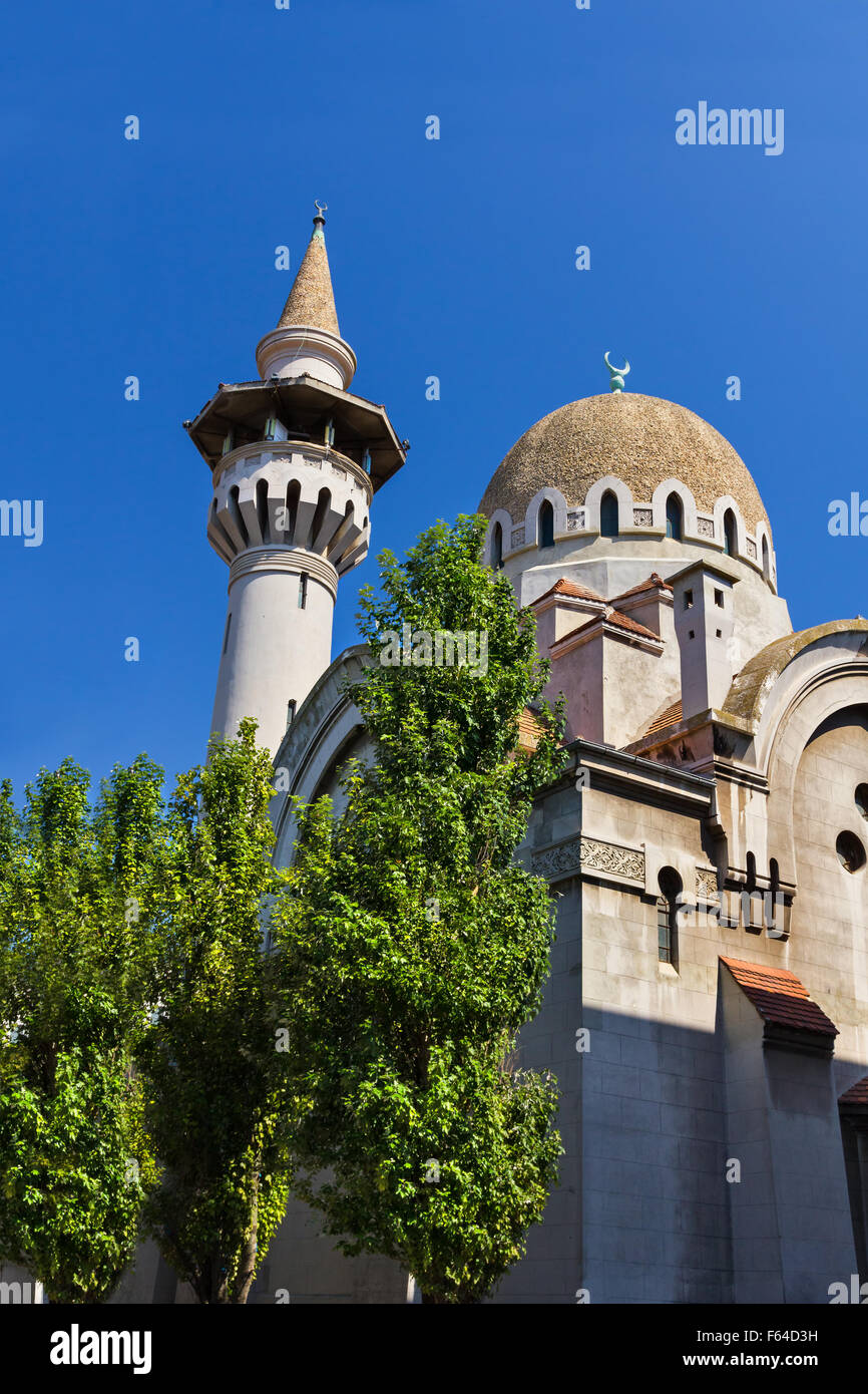 Mosque in Constanta Romania Stock Photo - Alamy