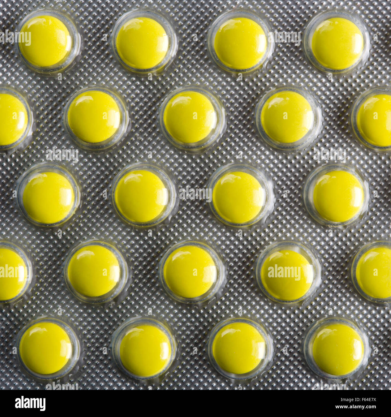 Plate of pills. Background or texture Stock Photo - Alamy