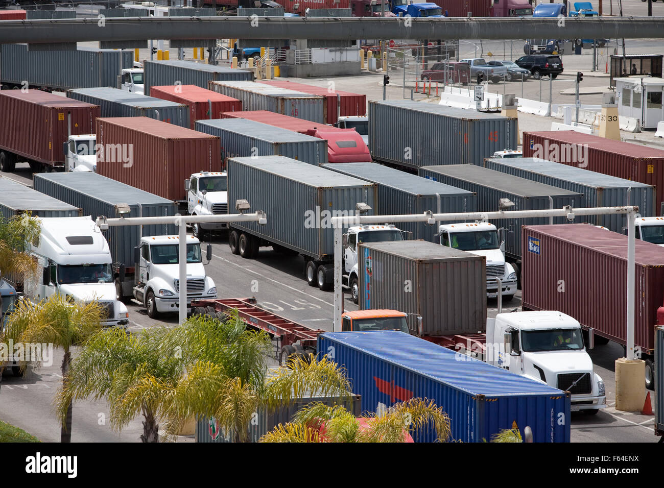 Port entry hi-res stock photography and images - Alamy