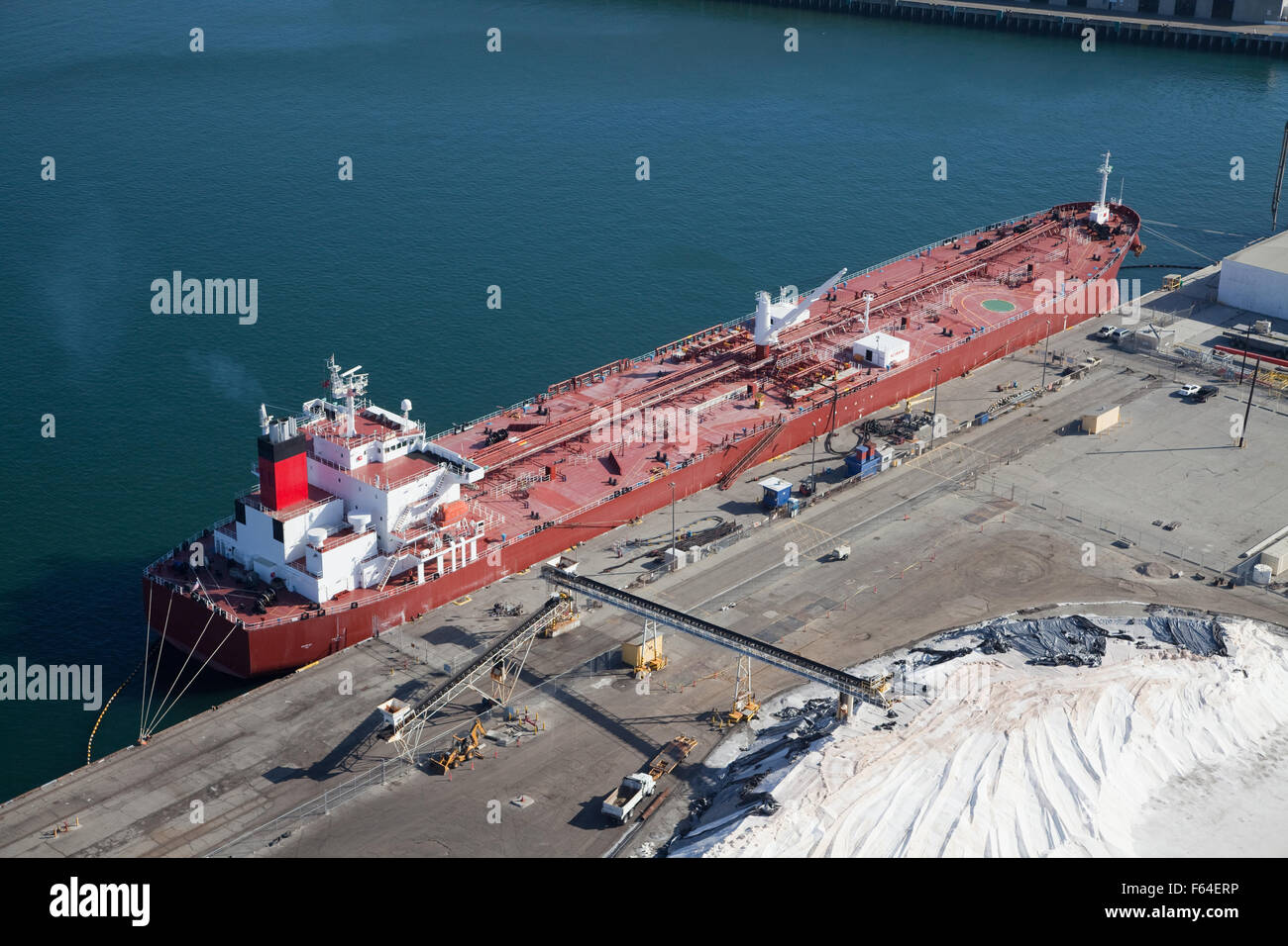bulk ship loading product Stock Photo - Alamy
