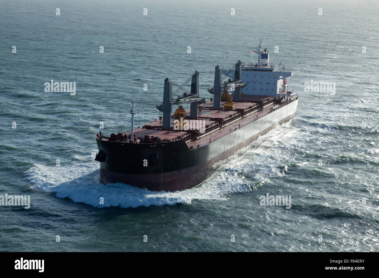 Bulk carrier ship hi-res stock photography and images - Alamy