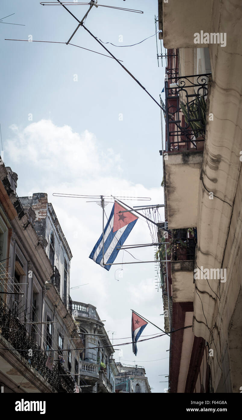 Cuban urban space hi-res stock photography and images - Alamy