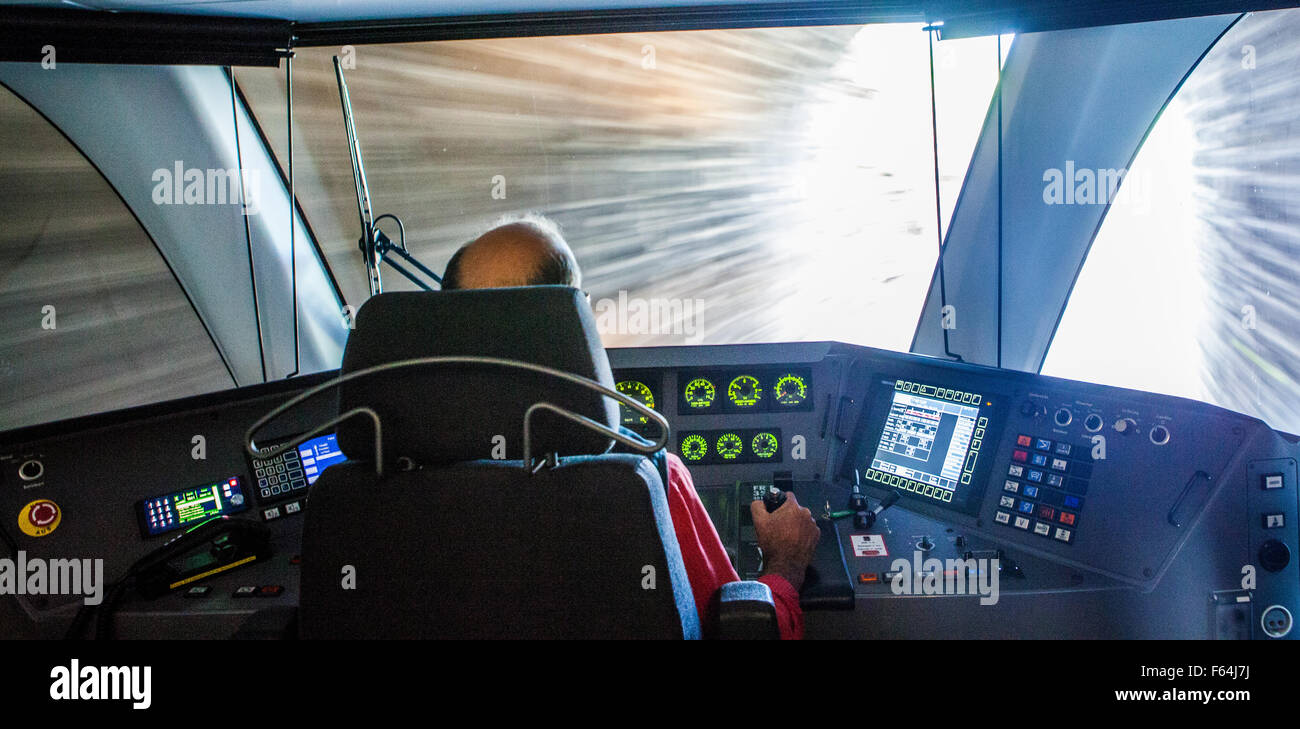 Train driver cabin hi-res stock photography and images - Alamy