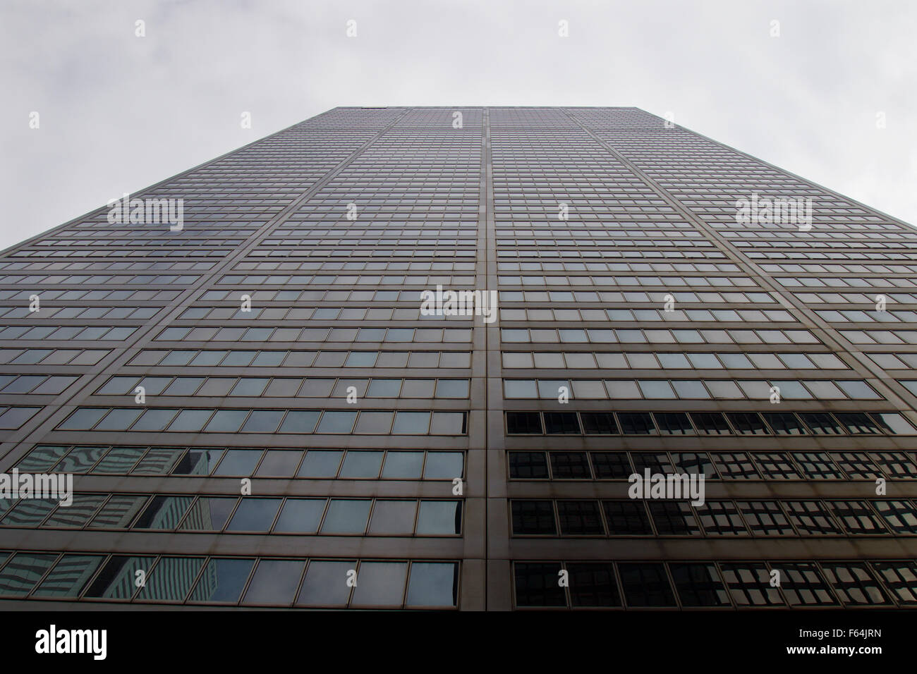 Tall gray building hi-res stock photography and images - Alamy