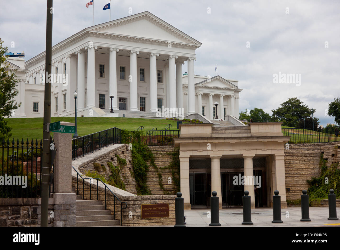 Street entrance to Capital building in downtown Richmond, Virginia ...
