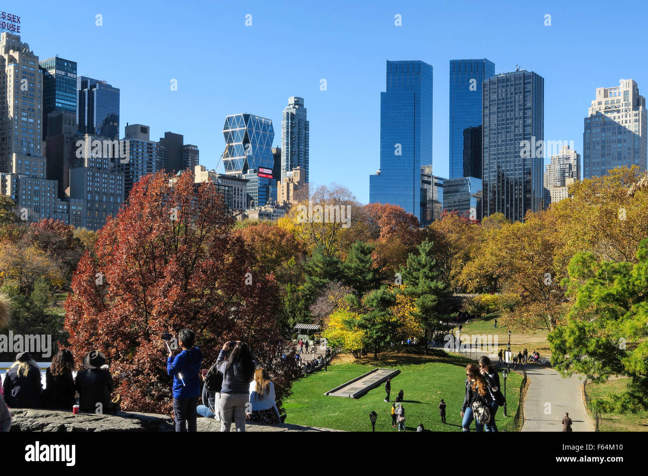 Fall skyline hi-res stock photography and images - Alamy