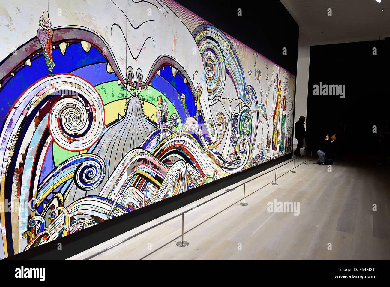 Tokyo, Japan. 11th Nov, 2015. Art patrons photograph the captivating ...