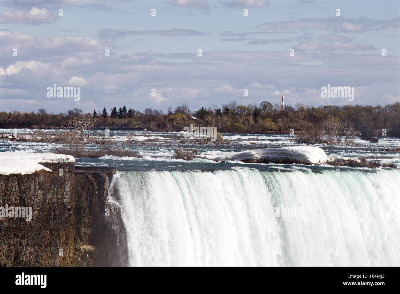 Photo of the Niagara falls, rocks, ice and snow Stock Photo - Alamy