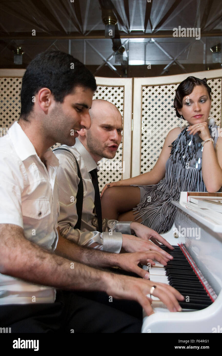 Classical piano artists hi-res stock photography and images - Alamy