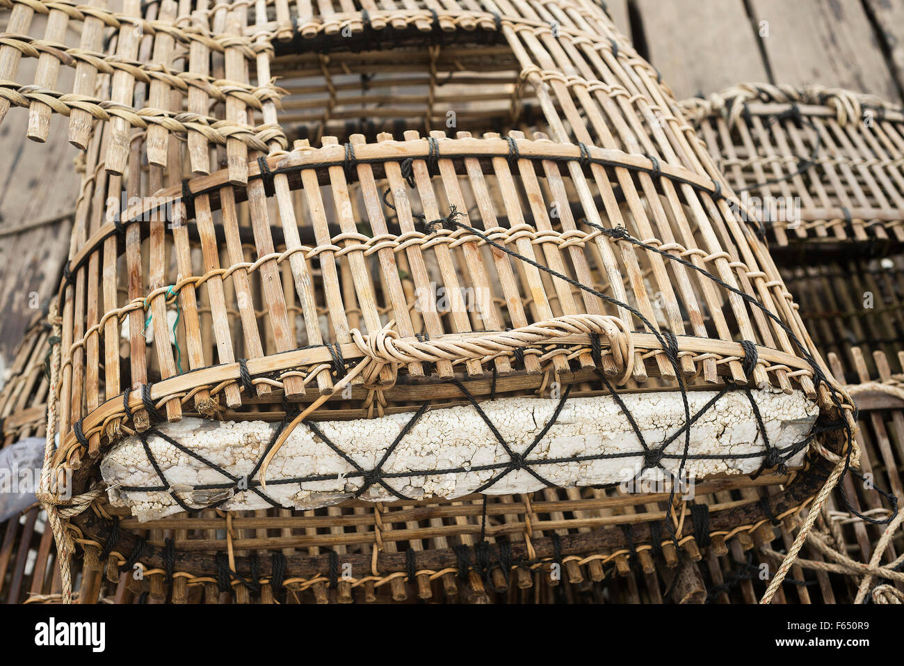 Bamboo cages hi-res stock photography and images - Alamy