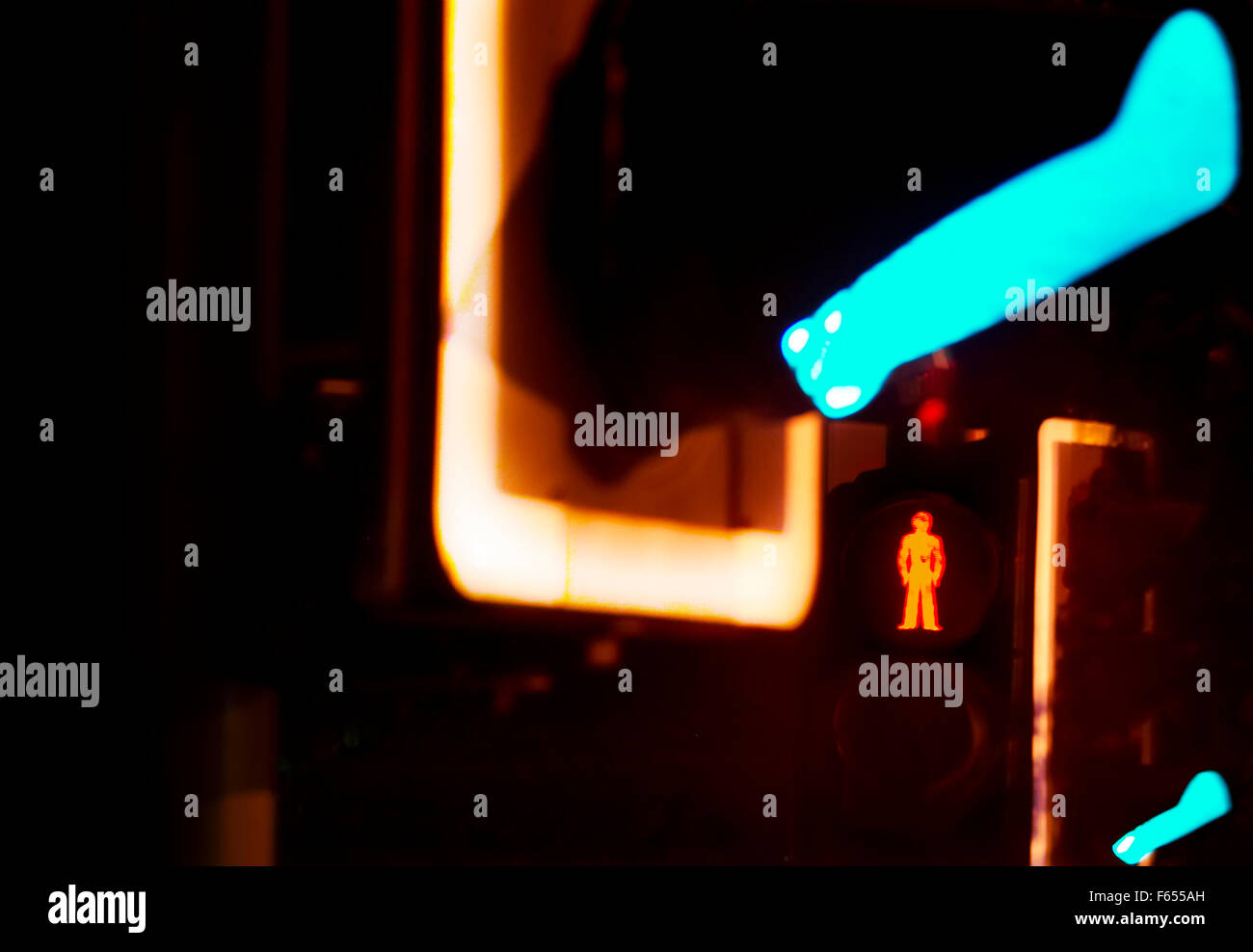 traffic light signals at night Stock Photo - Alamy