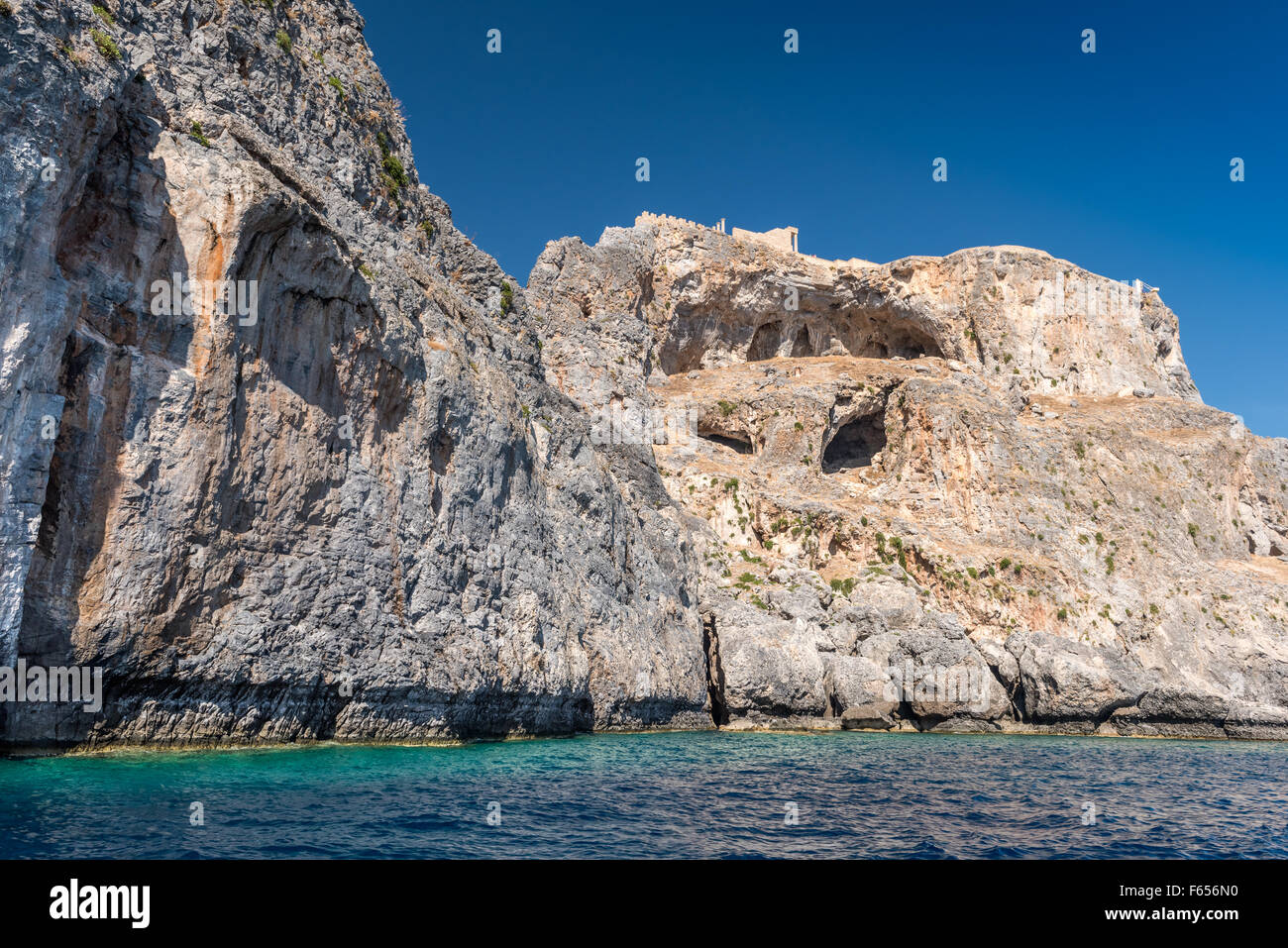 Cave crystal rocks hi-res stock photography and images - Alamy