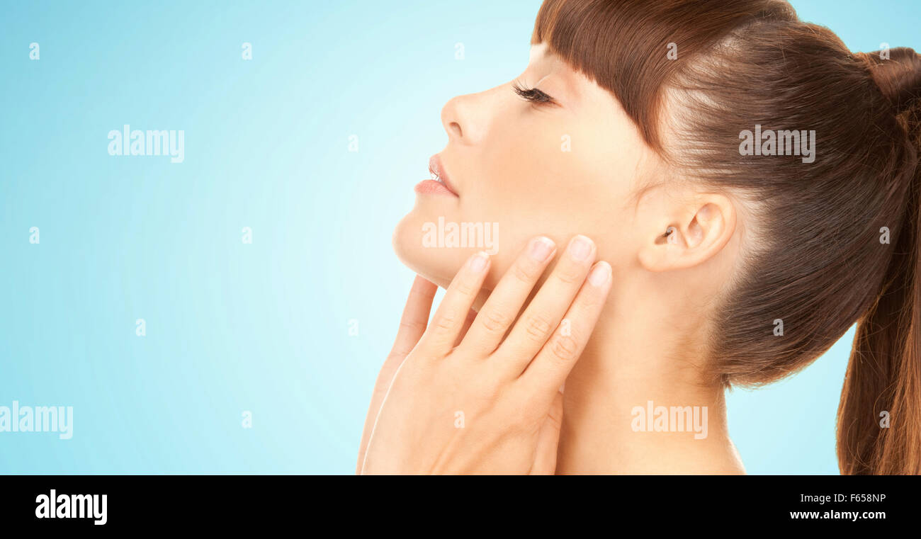 beautiful young woman face side view Stock Photo - Alamy