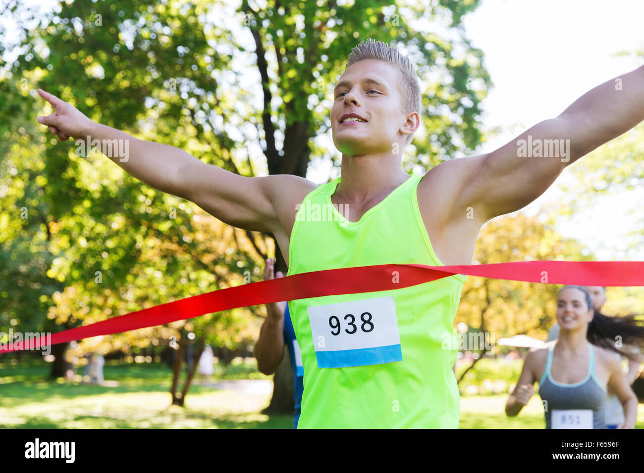 Boy winning race hi-res stock photography and images - Alamy