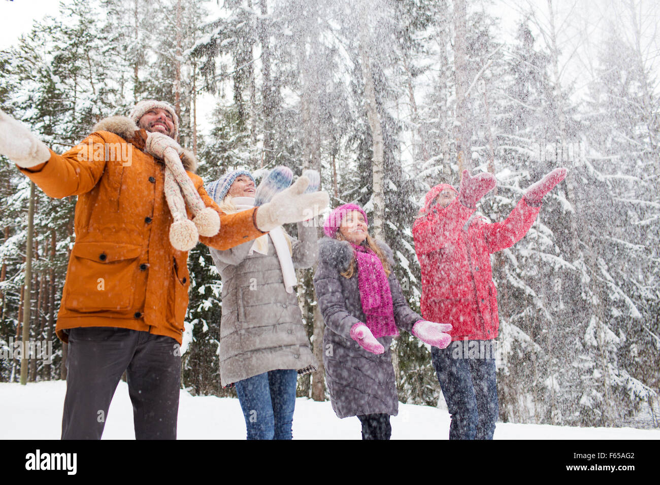 Group winter hi-res stock photography and images - Alamy