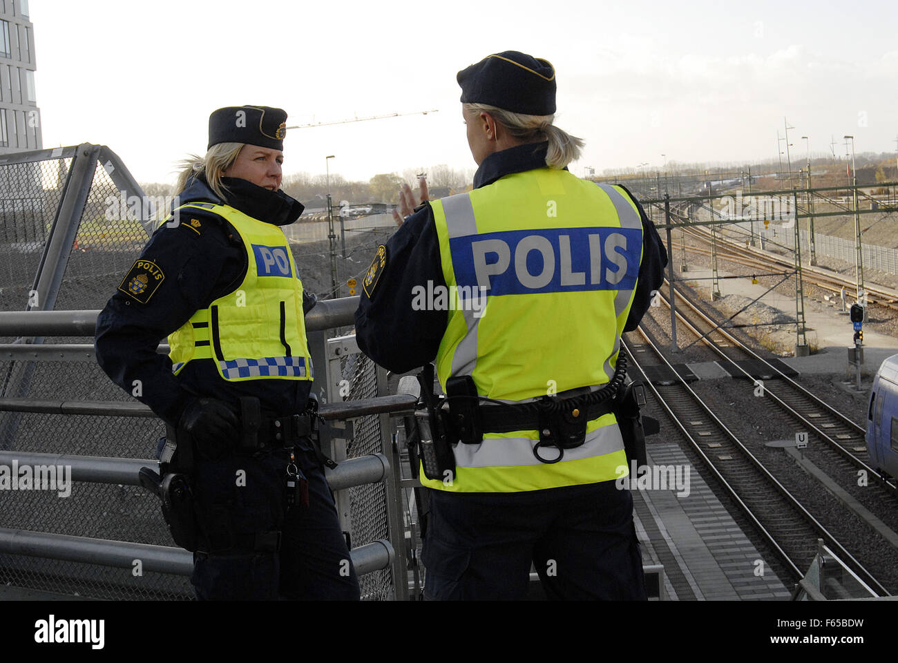Travelling police office hi-res stock photography and images - Alamy