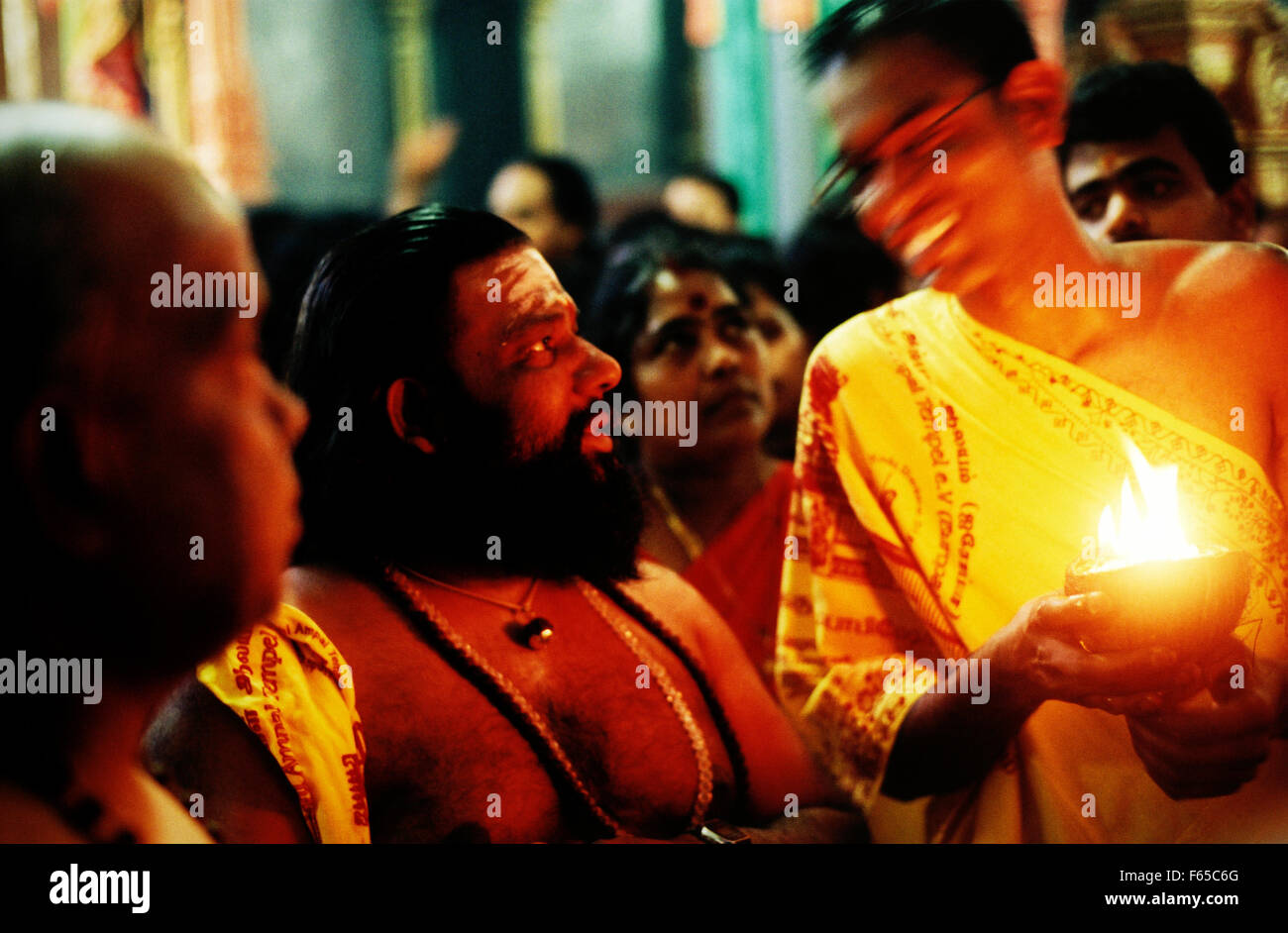 Hindu temple function hi-res stock photography and images - Alamy