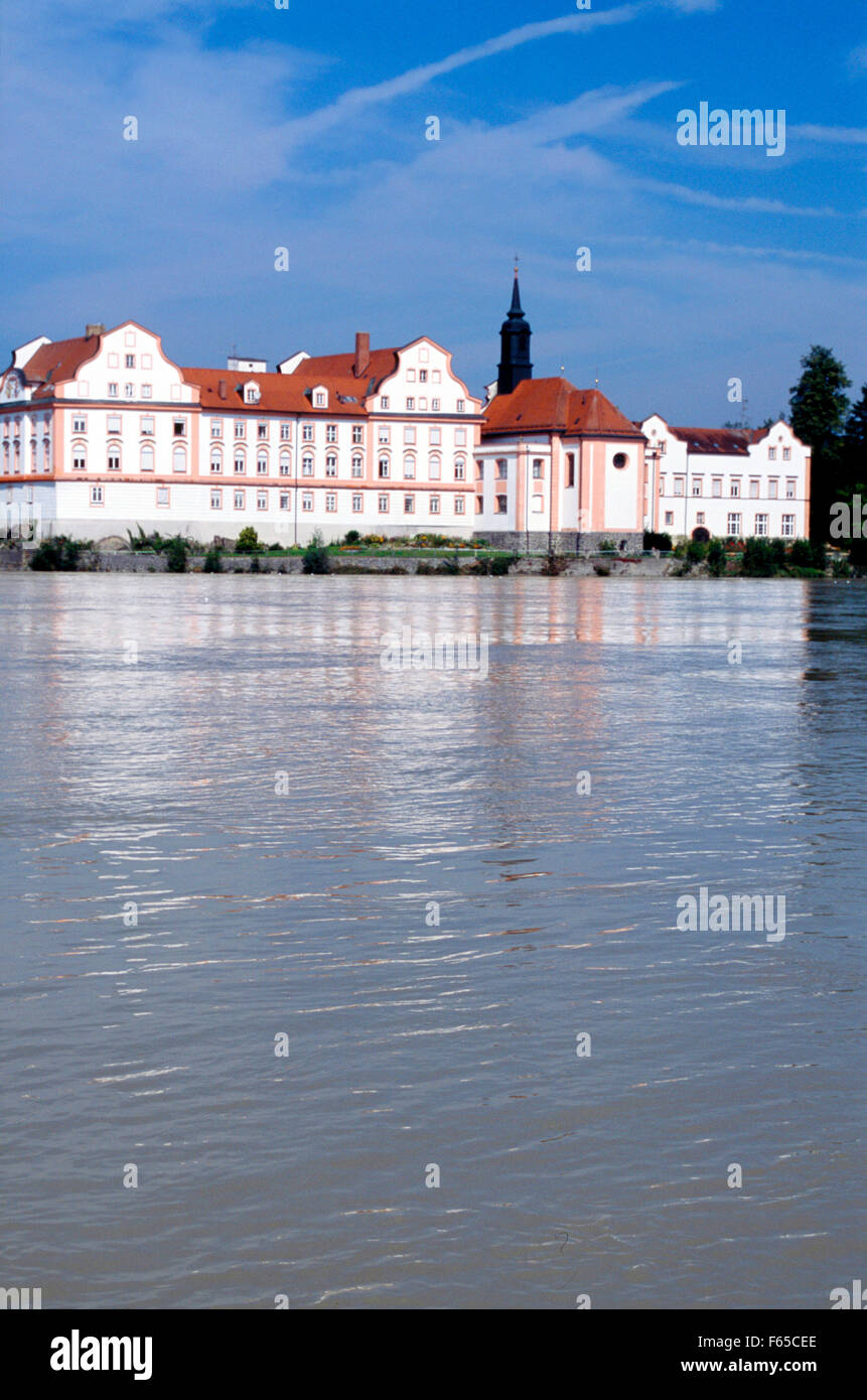 Castle schloss neuhaus hi-res stock photography and images - Alamy