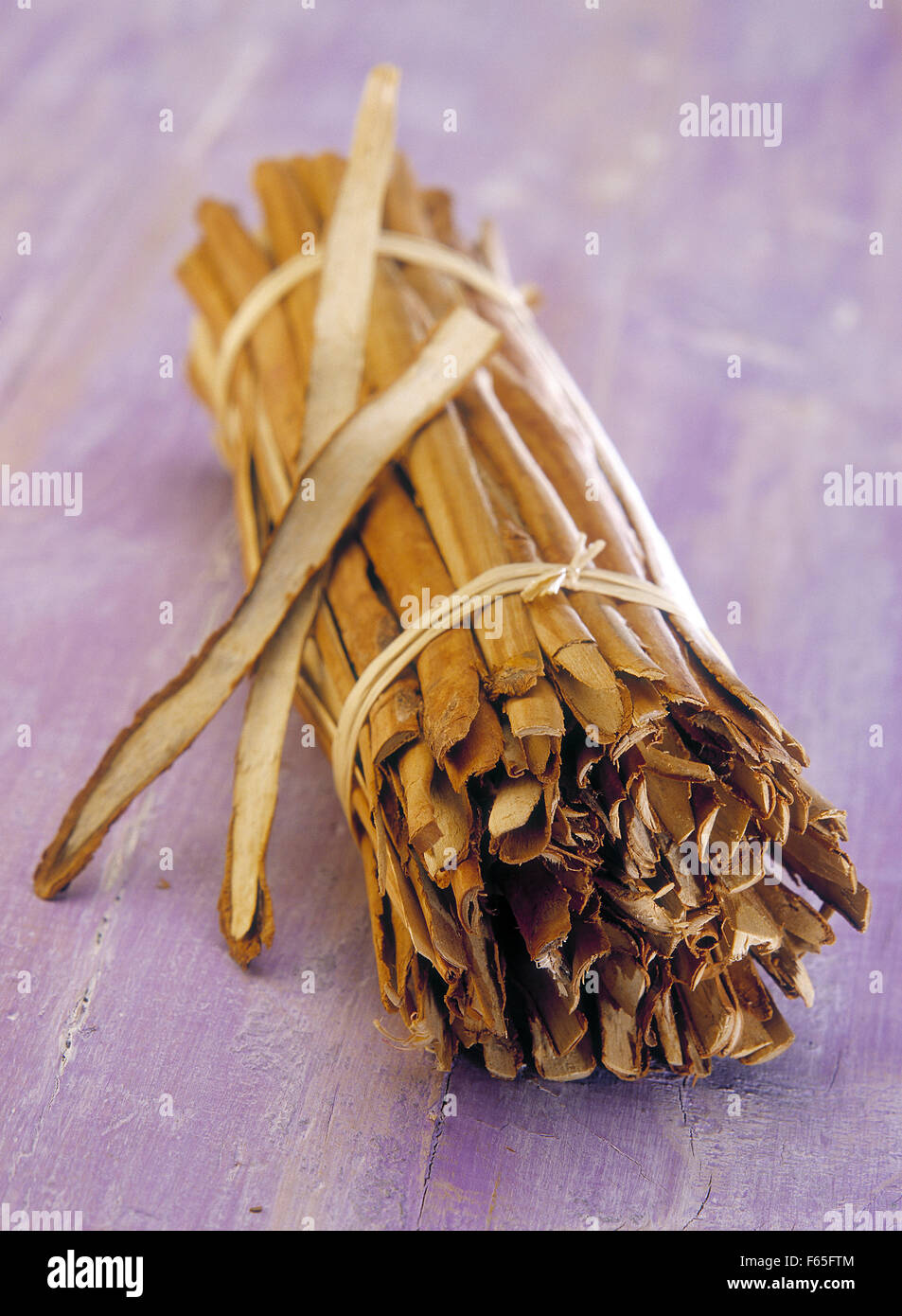 Bark husk hi-res stock photography and images - Alamy
