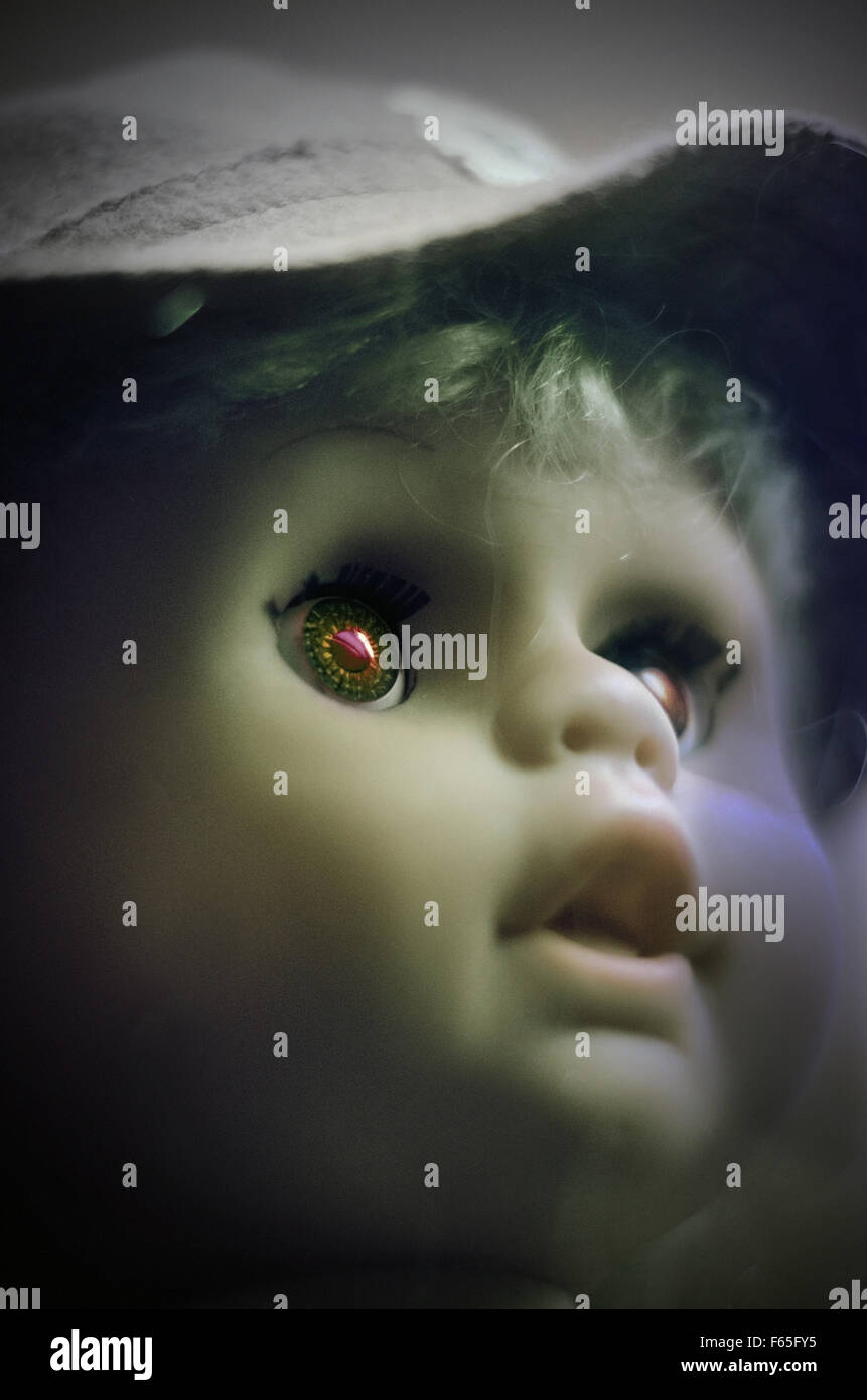 Sad dolls hi-res stock photography and images - Alamy