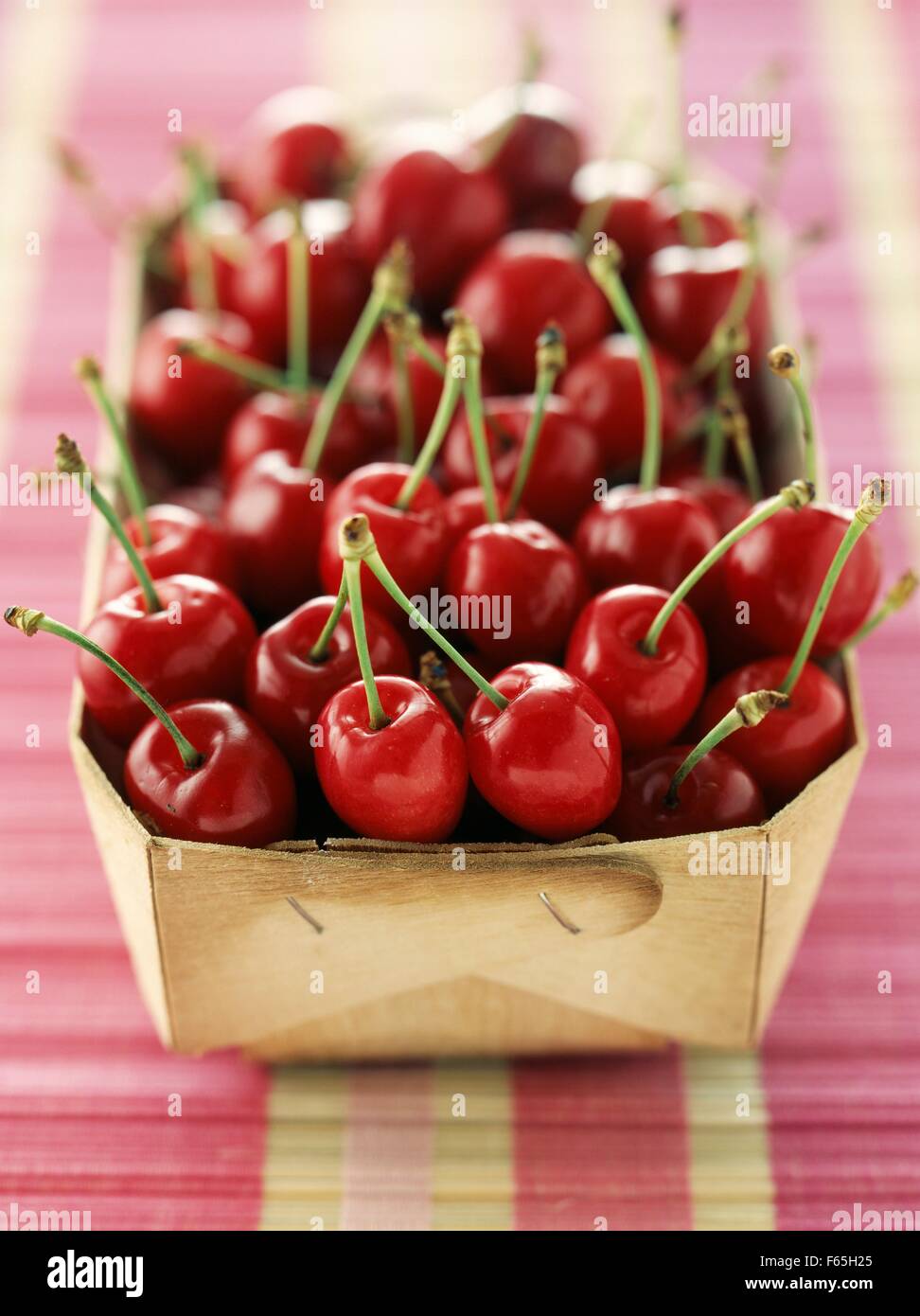 punnet of cherries Stock Photo - Alamy