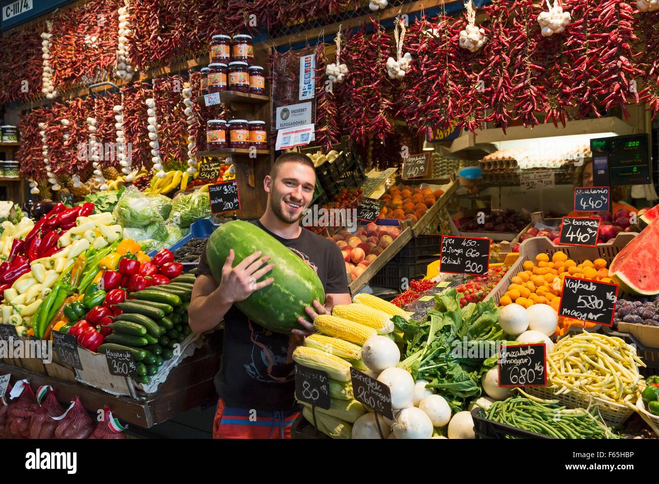 Vegetable stall market hall hi-res stock photography and images - Alamy