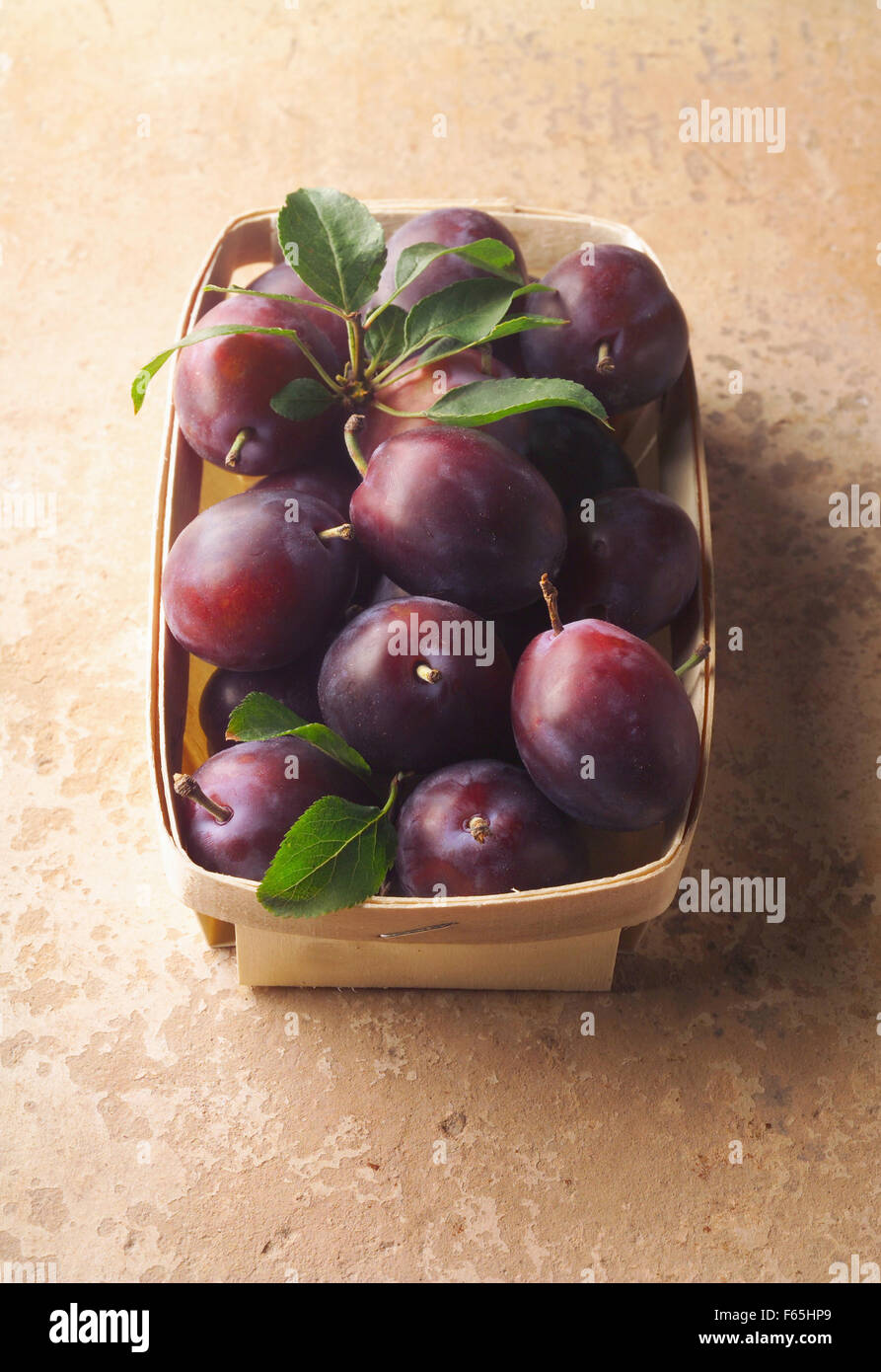 Quetsch tart hi-res stock photography and images - Alamy