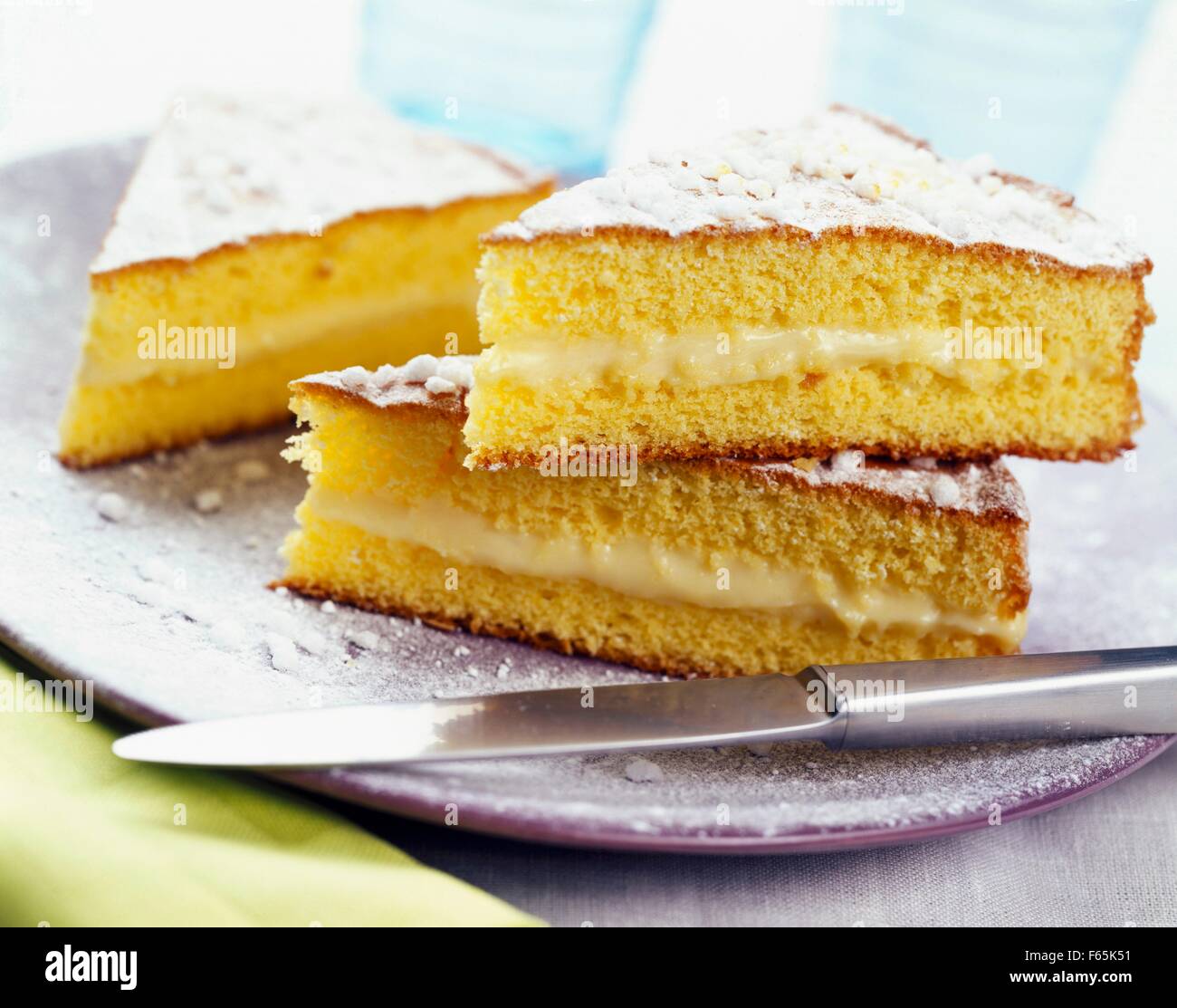 Cream sponge cake Stock Photo - Alamy