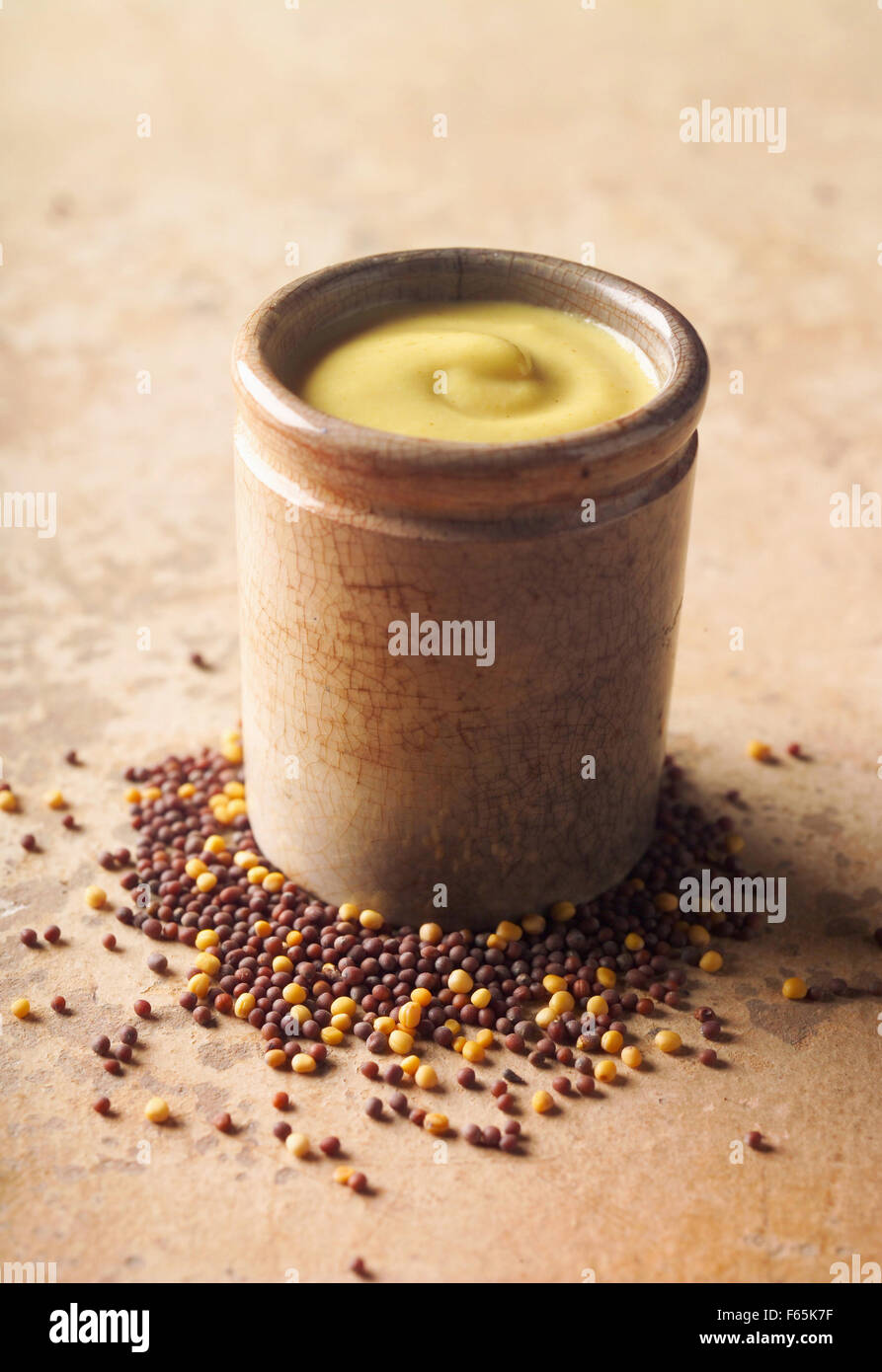 Stoneware planter hi-res stock photography and images - Alamy