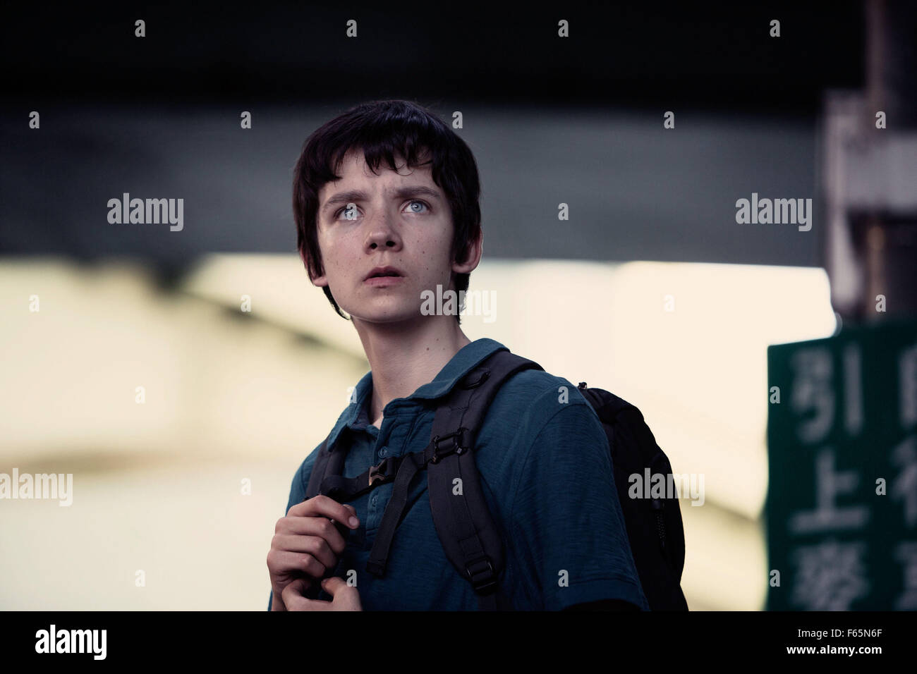 Asa butterfield x y hi-res stock photography and images - Alamy