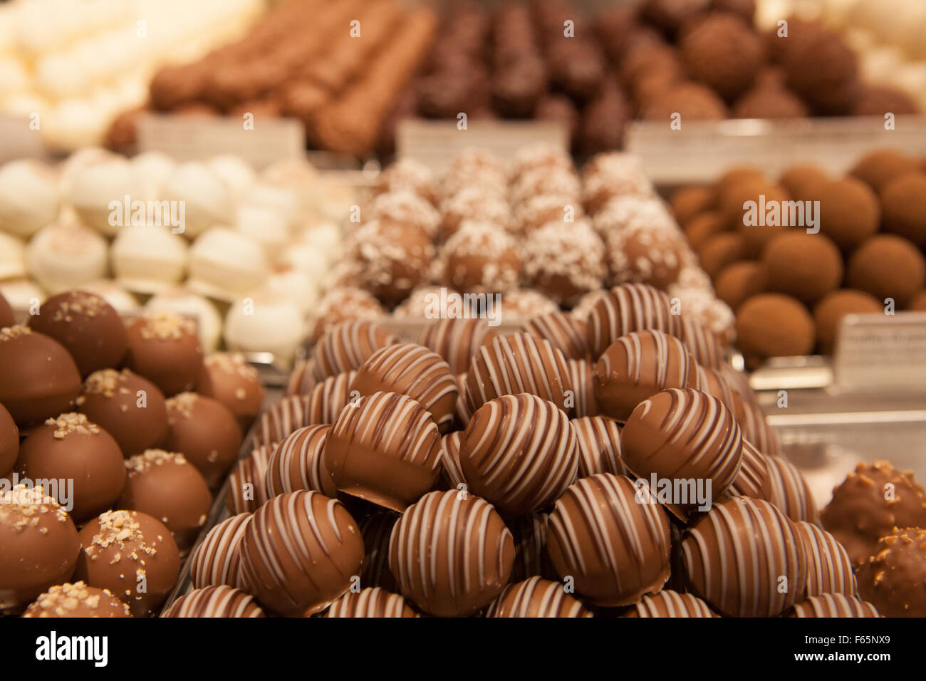 Swiss chocolates hi-res stock photography and images - Alamy