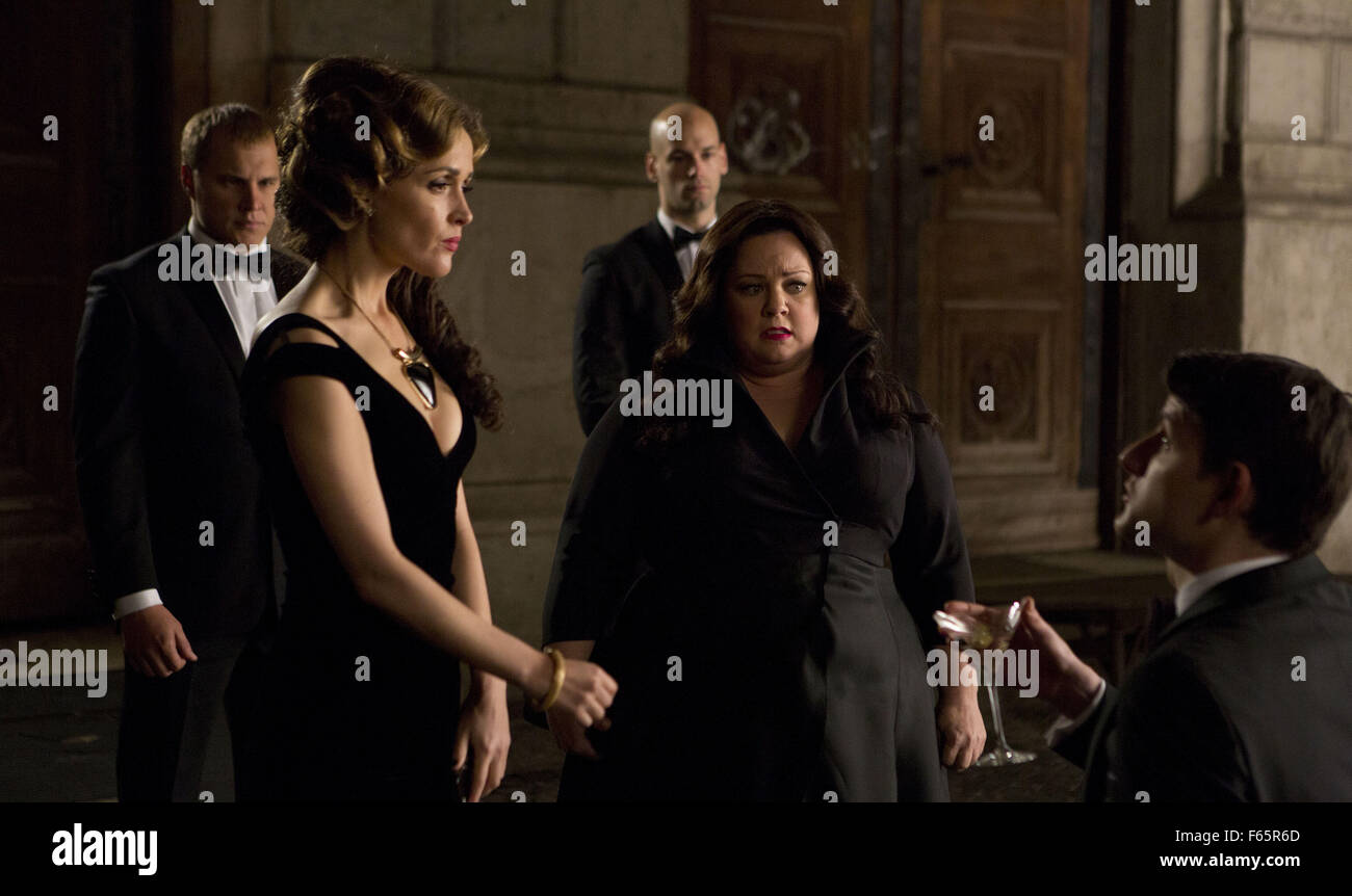 Melissa mccarthy rose byrne spy hi-res stock photography and images - Alamy