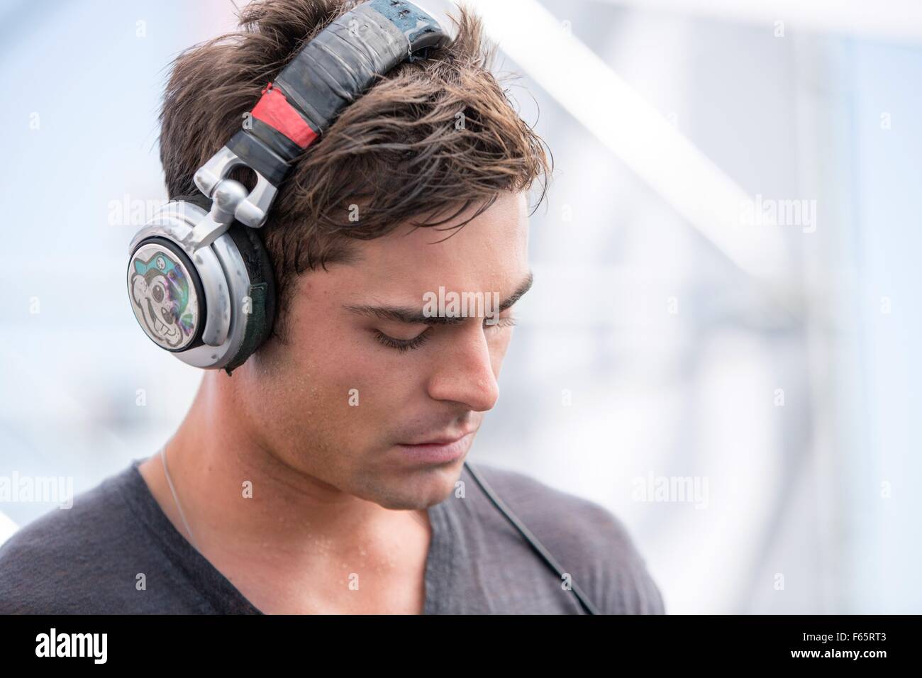 We Are Your Friends Year : 2015 USA / France Director : Max Joseph Zac ...