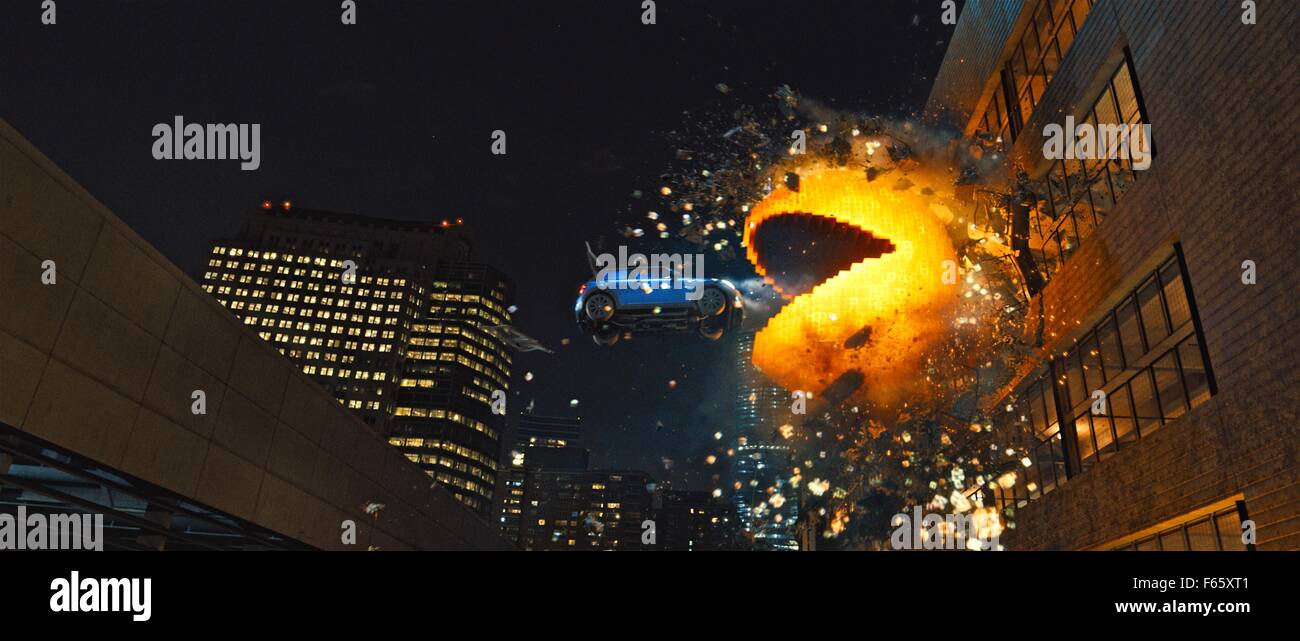 Pixels Year : 2015 USA / China Director : Chris Columbus Stock Photo ...