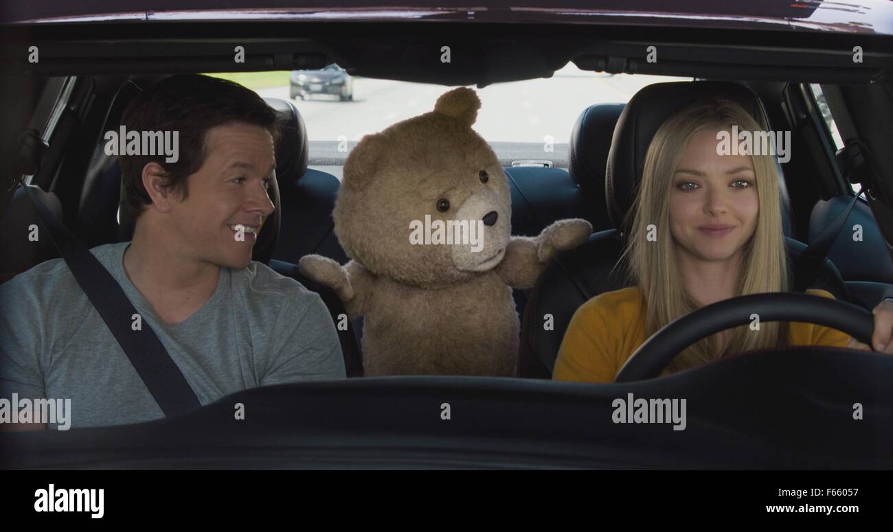 Seth macfarlane and mark wahlberg hi-res stock photography and images - Alamy