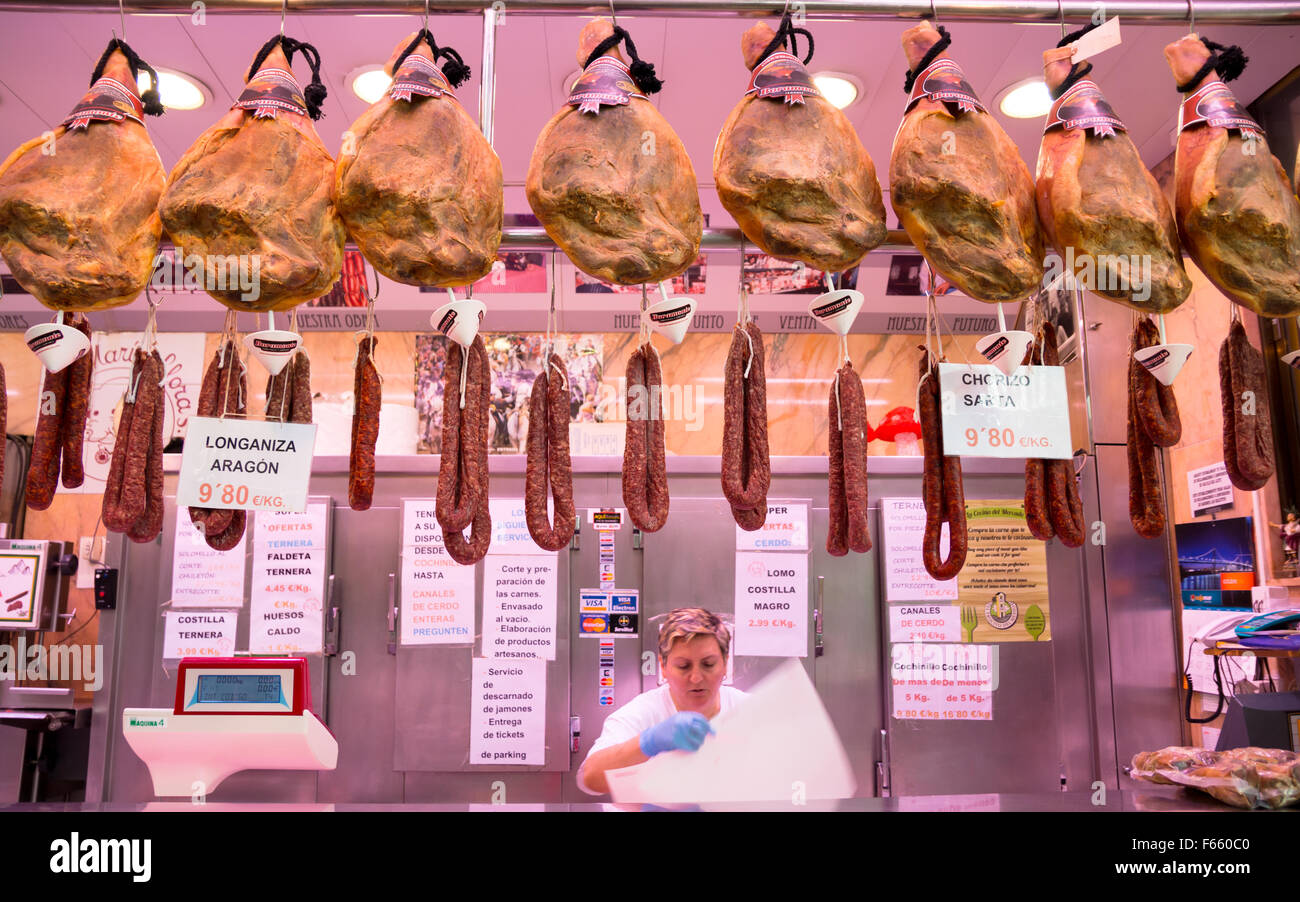 Butcher market stand hi-res stock photography and images - Alamy