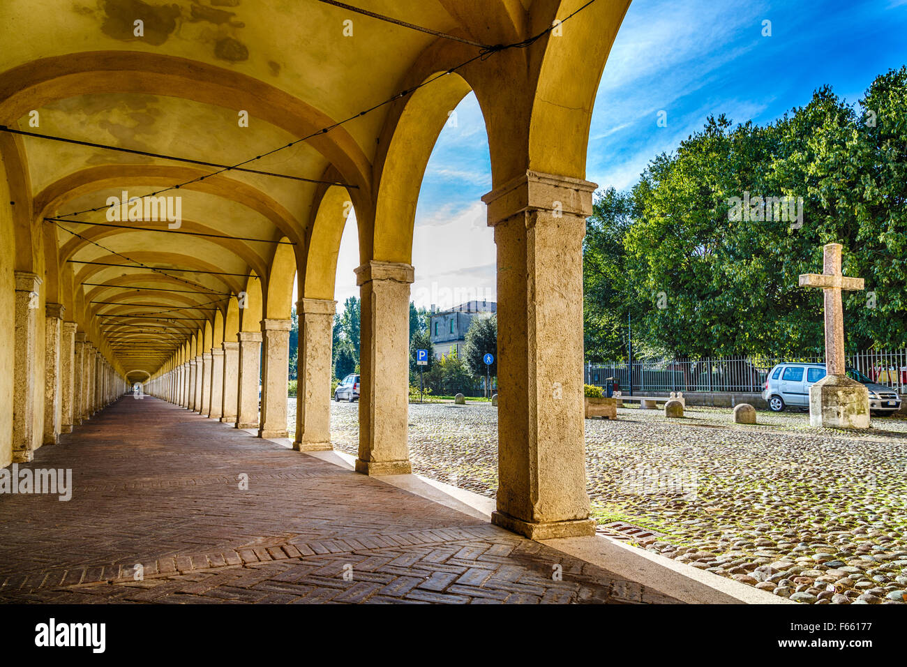 Archs of ancient porch in Italy Stock Photo - Alamy