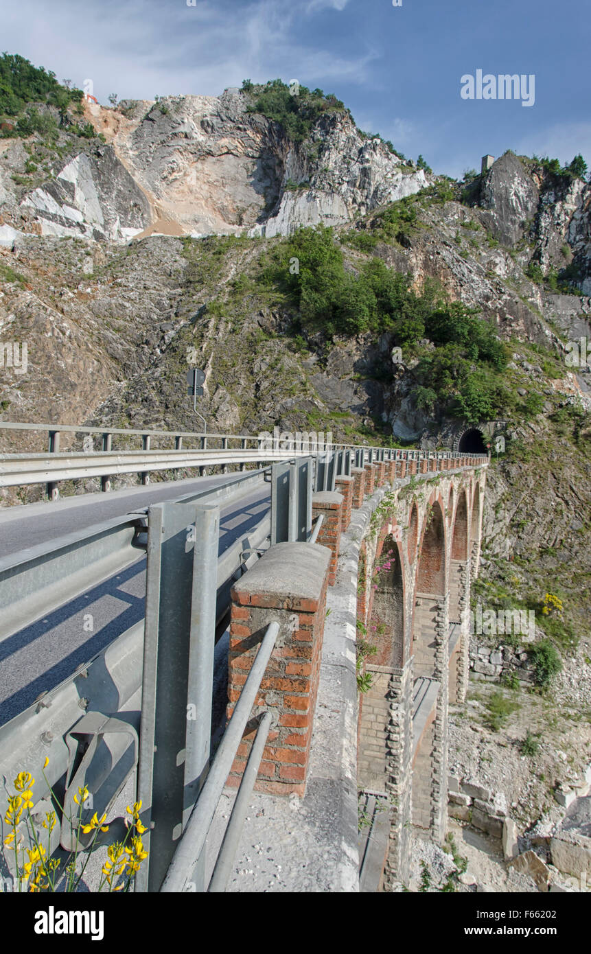 View of old bridge of quarry marble Stock Photo - Alamy