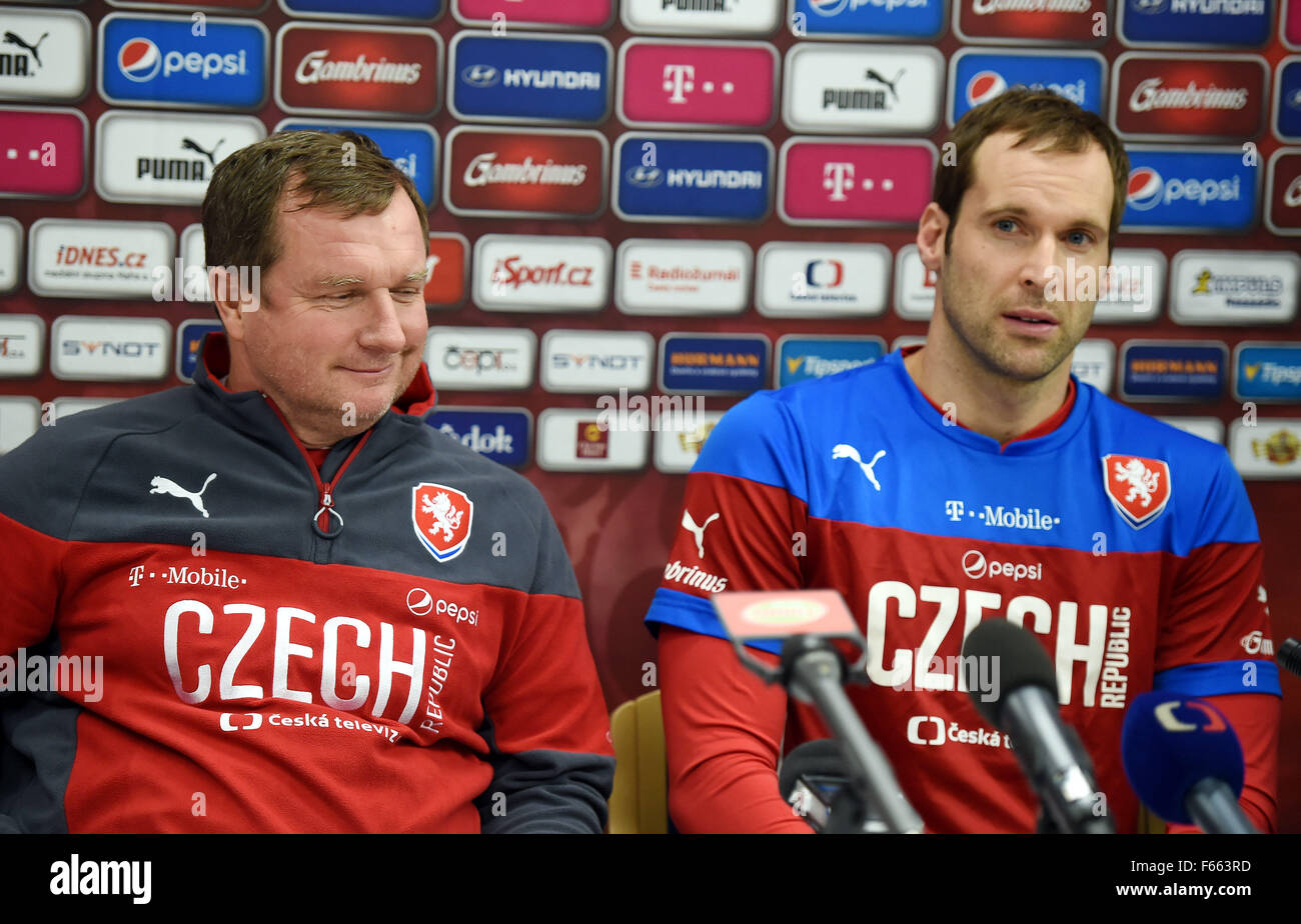 Czech national team coach Pavel Vrba, left, and captain Petr Cech ...