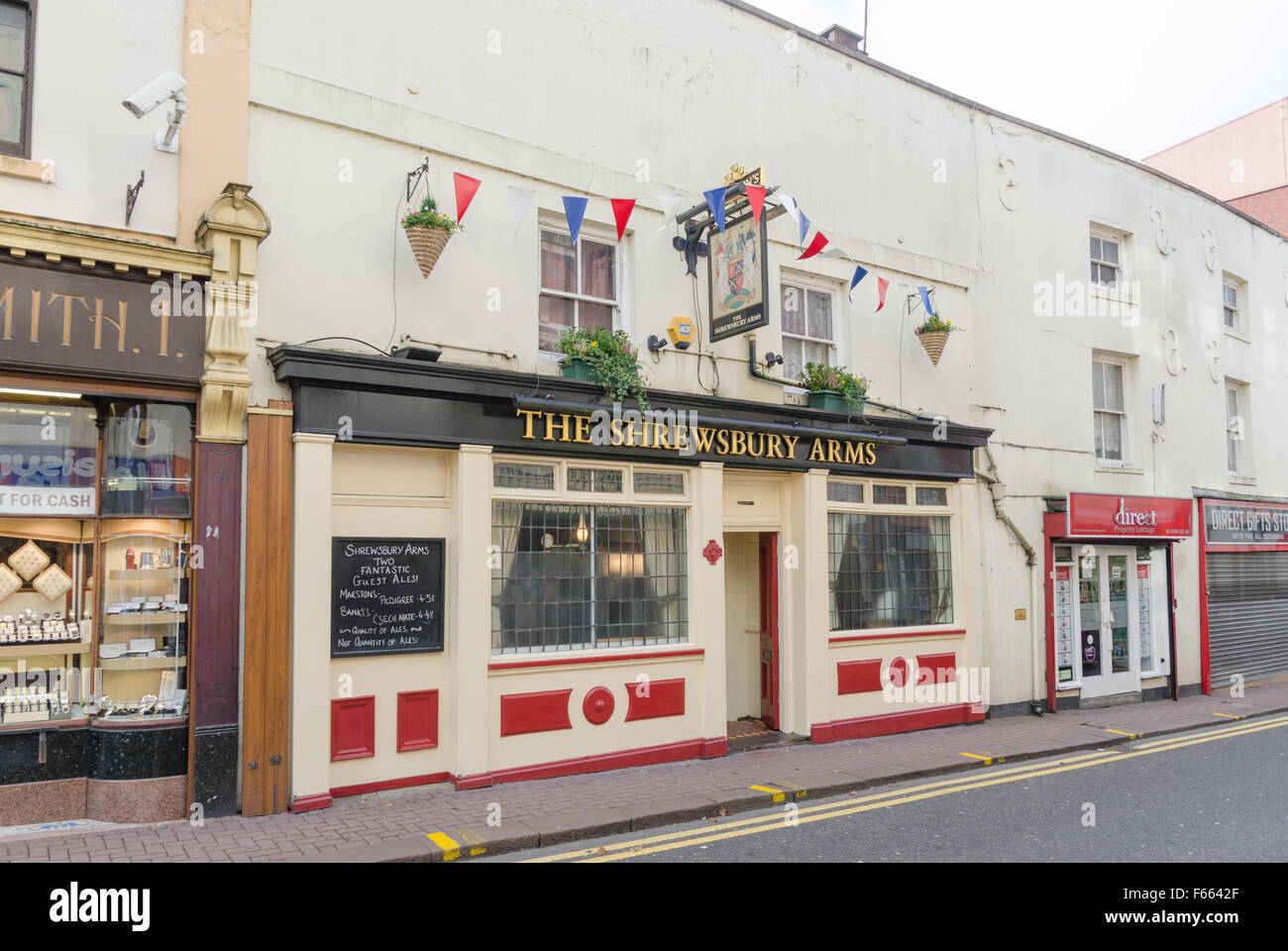 Dudley street wolverhampton hi-res stock photography and images - Alamy