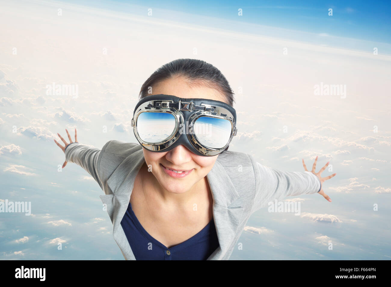 Pilot goggles hi-res stock photography and images - Alamy
