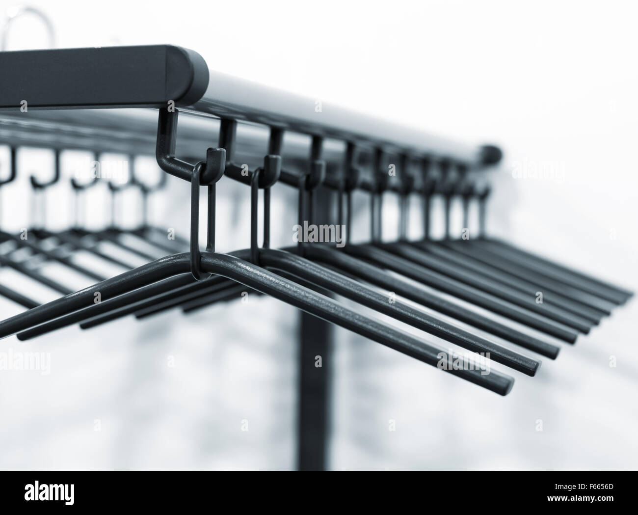 Empty hangers closet hi-res stock photography and images - Alamy