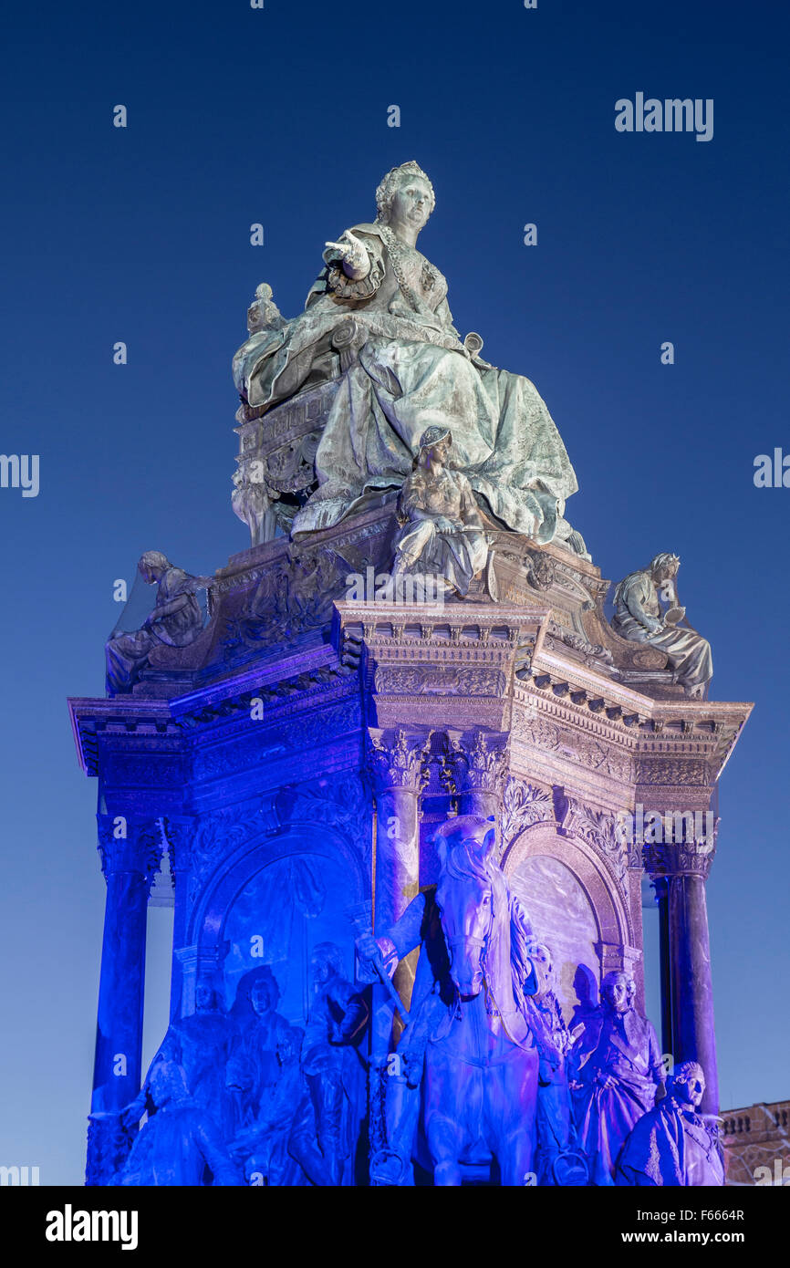 Empress maria theresia statue hi-res stock photography and images - Alamy
